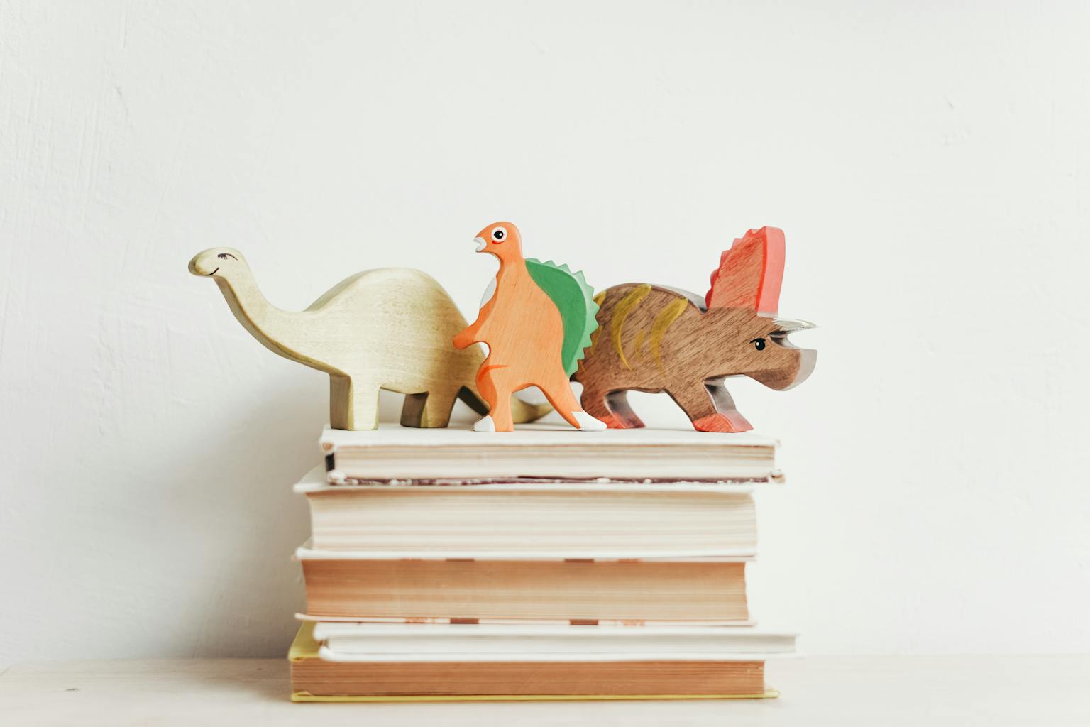 Main Character vs Protagonist: A Clear Guide for Busy Writers